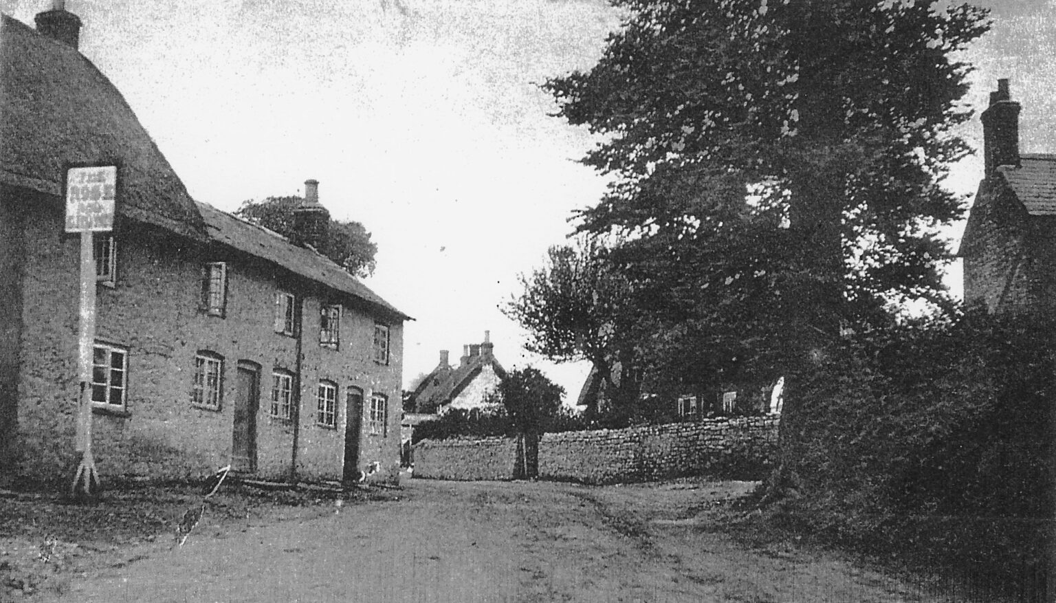 The Rose and Crown - Deanshanger Village Heritage Society