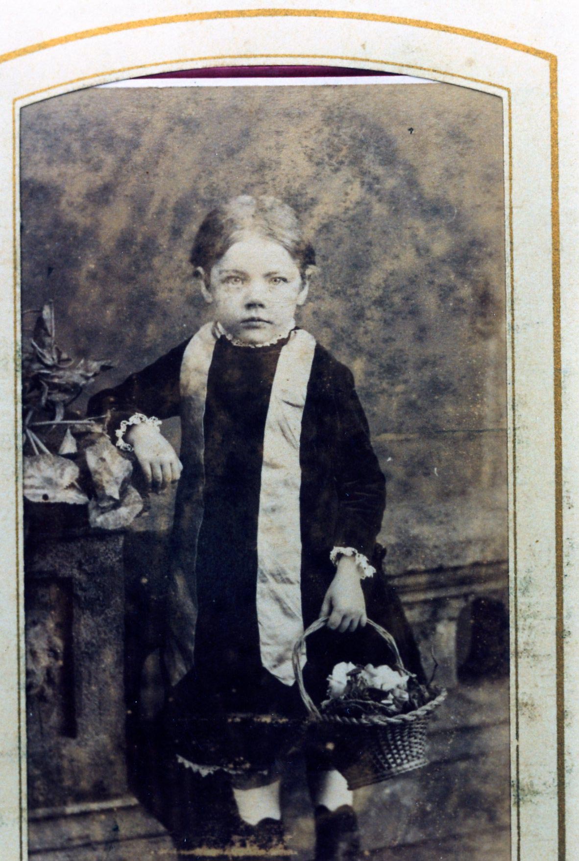 Higgins family album - Hanslope and District Historical Society